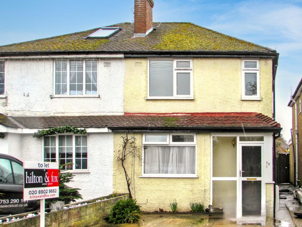 Goulds Green, Uxbridge, Middlesex UB8 3 bed semi-detached house to rent ...