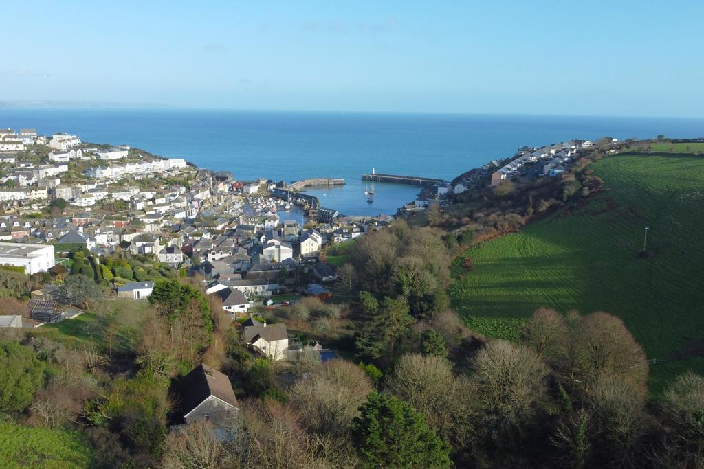 Valley Park Lane, St. Austell PL26 3 bed detached house - £475,000