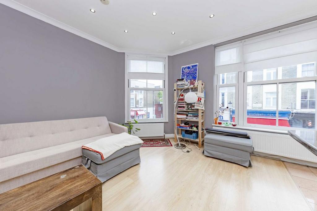 Portobello Road, London W10 2 bed flat - £2,648 pcm (£611 pw)