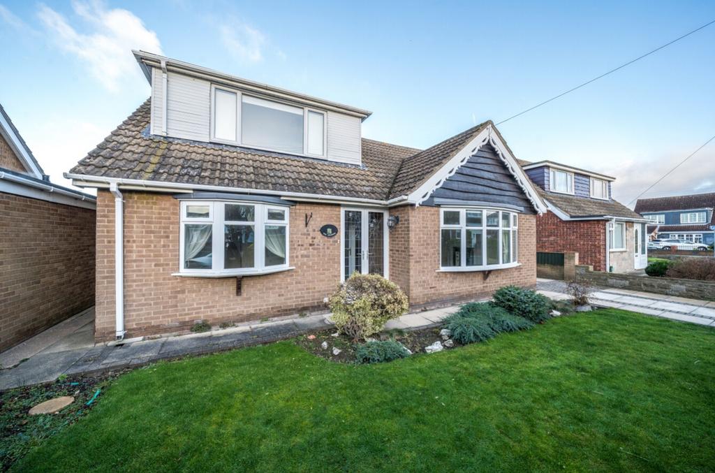Grasby Crescent, Grimsby... 3 bed detached house for sale - £220,000