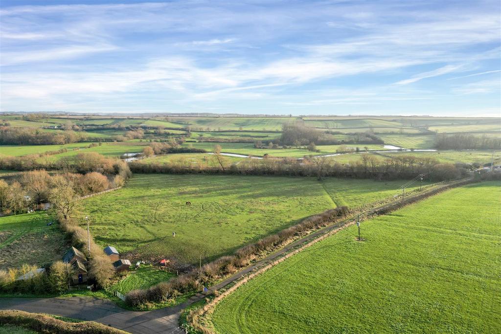 Grass Paddock at Frisby on the... Farm land - £120,000