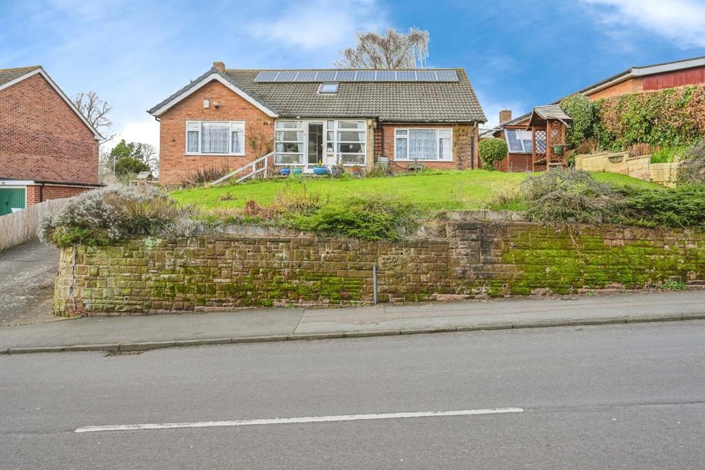 Wissage Road, Lichfield, WS13 6SW 4 bed detached house for sale - £550,000
