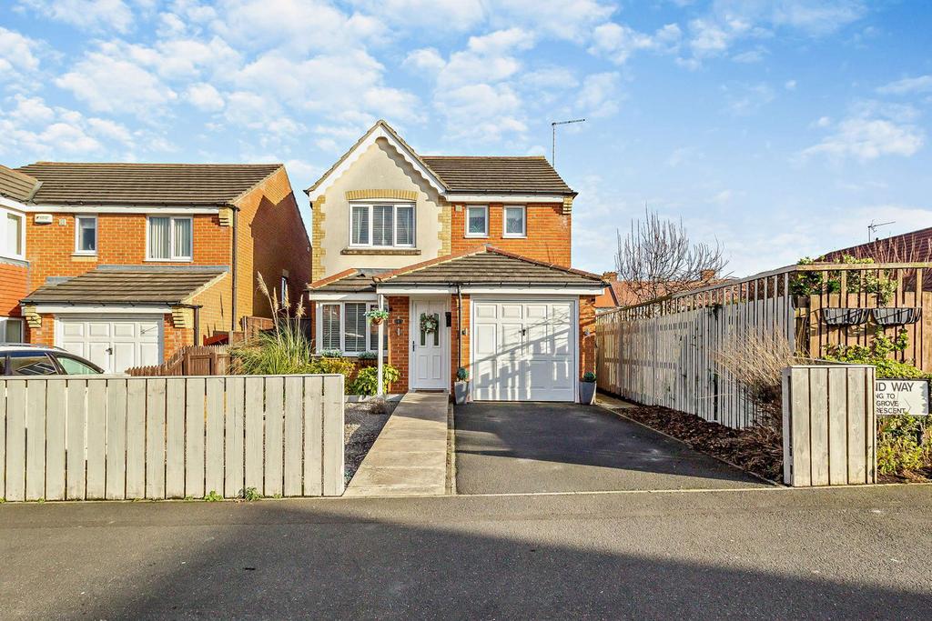 Almond Way, Seaham, SR7 3 bed detached house - £205,000