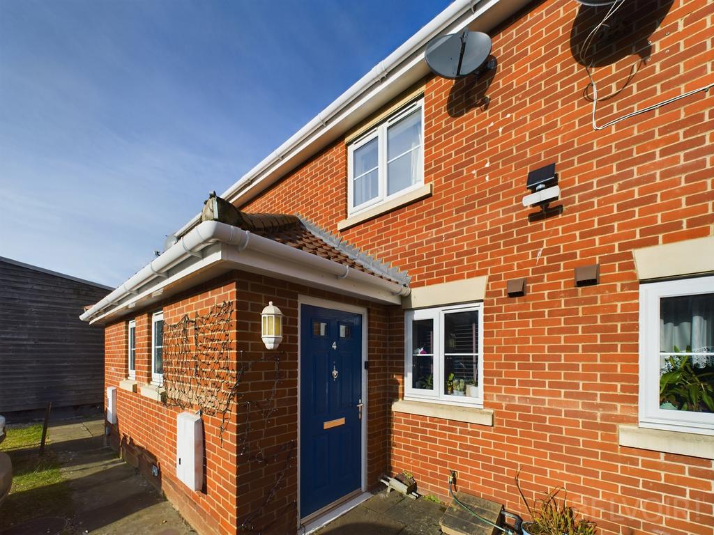 Station Way, Watton, IP25 2 bed terraced house for sale - £155,000