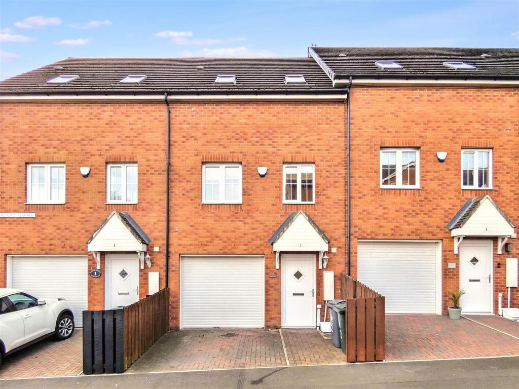 Highgate Terrace, North Shields 3 bed townhouse - £225,000