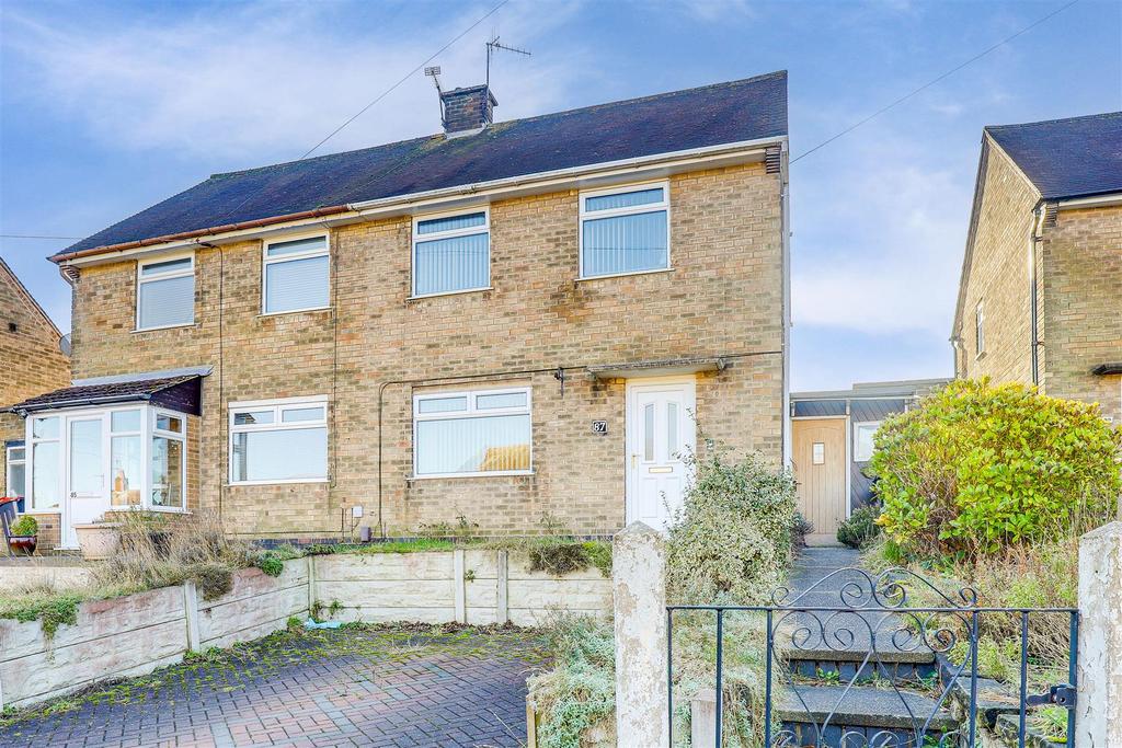 Lime Tree Road, Hucknall NG15 2 bed semi-detached house for sale - £160,000