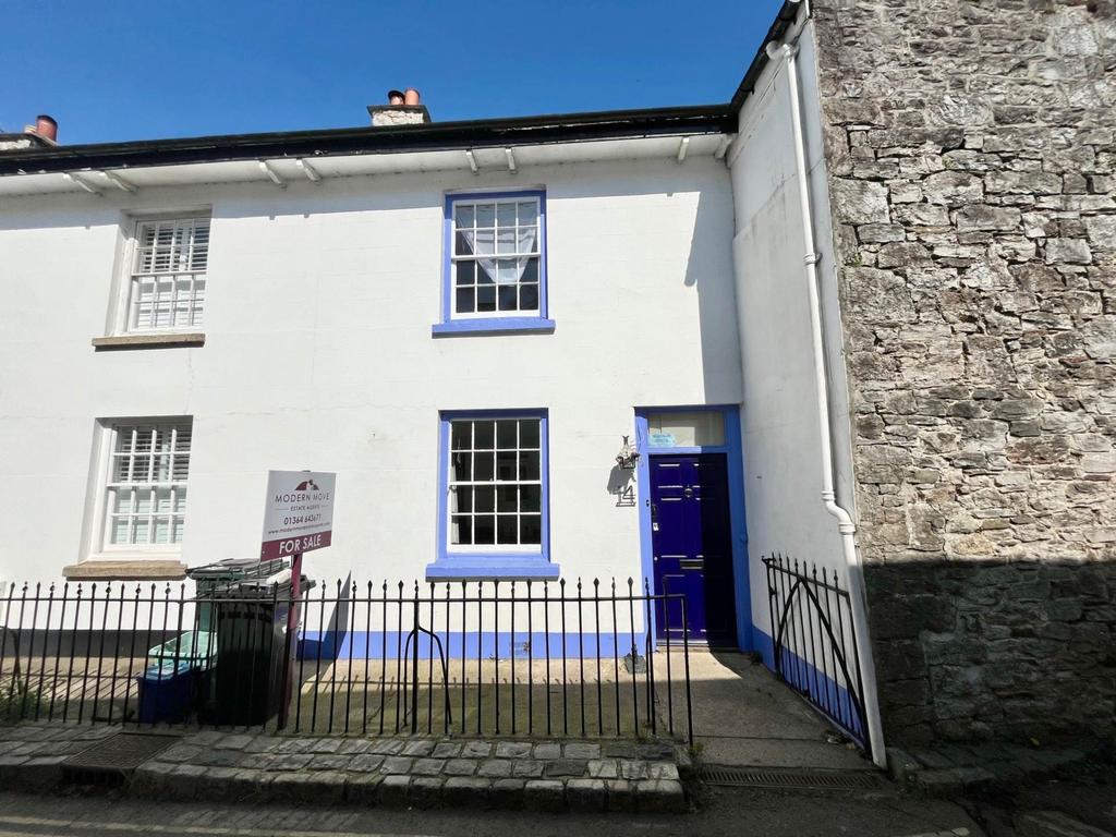 Elliott Plain, Buckfastleigh TQ11 2 bed terraced house for sale - £179,950