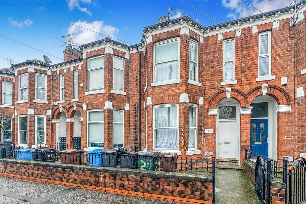 Plane Street, Hull HU3 4 bed block of apartments for sale - £190,000