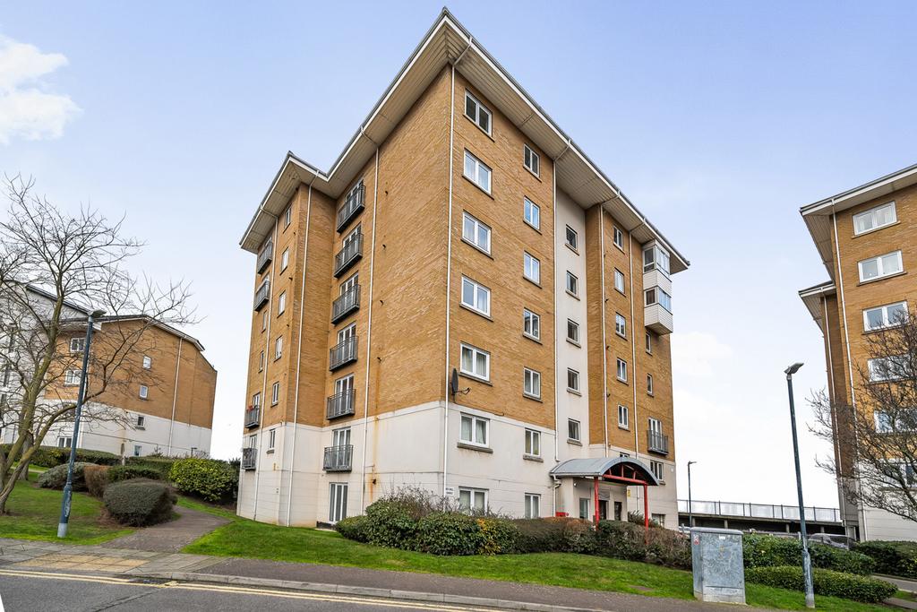 Chichester Wharf, Erith 2 bed apartment for sale - £270,000