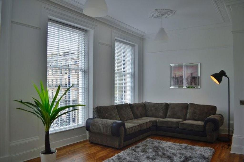 Hamilton Square, Liverpool CH41 2 bed flat - £950 pcm (£219 pw)