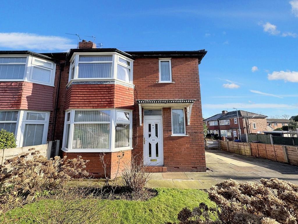 Edison Road, Eccles, M30 3 bed semi-detached house - £210,000