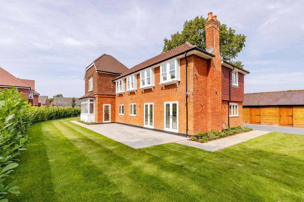 Merrow Street, Guildford, Surrey 5 bed detached house - £1,725,000