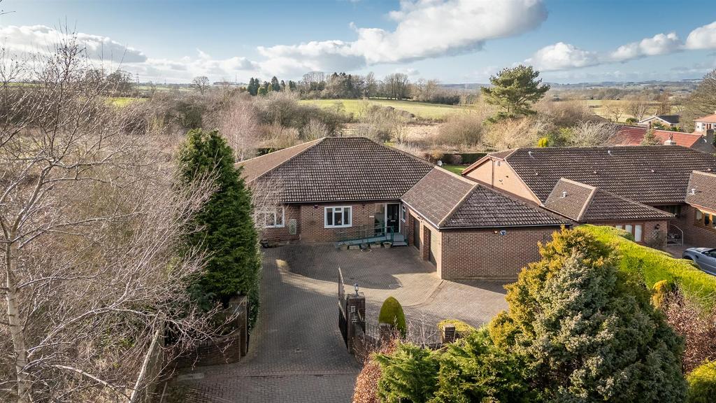 Western Way, Ponteland NE20 4 bed detached bungalow for sale - £725,000