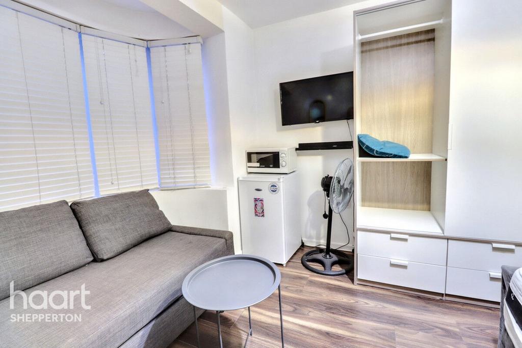 Mogden Lane, ISLEWORTH 1 bed in a house share to rent - £800 pcm (£185 pw)