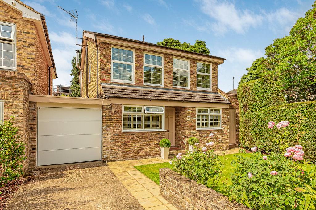 The Shires, Church Road, Ham, TW10 4 bed link detached house for sale - £1,695,000