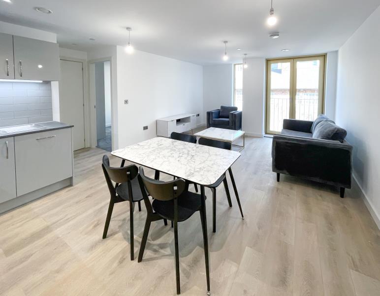 Flat 9 :: The Quarters 2 bed apartment - £1,500 pcm (£346 pw)