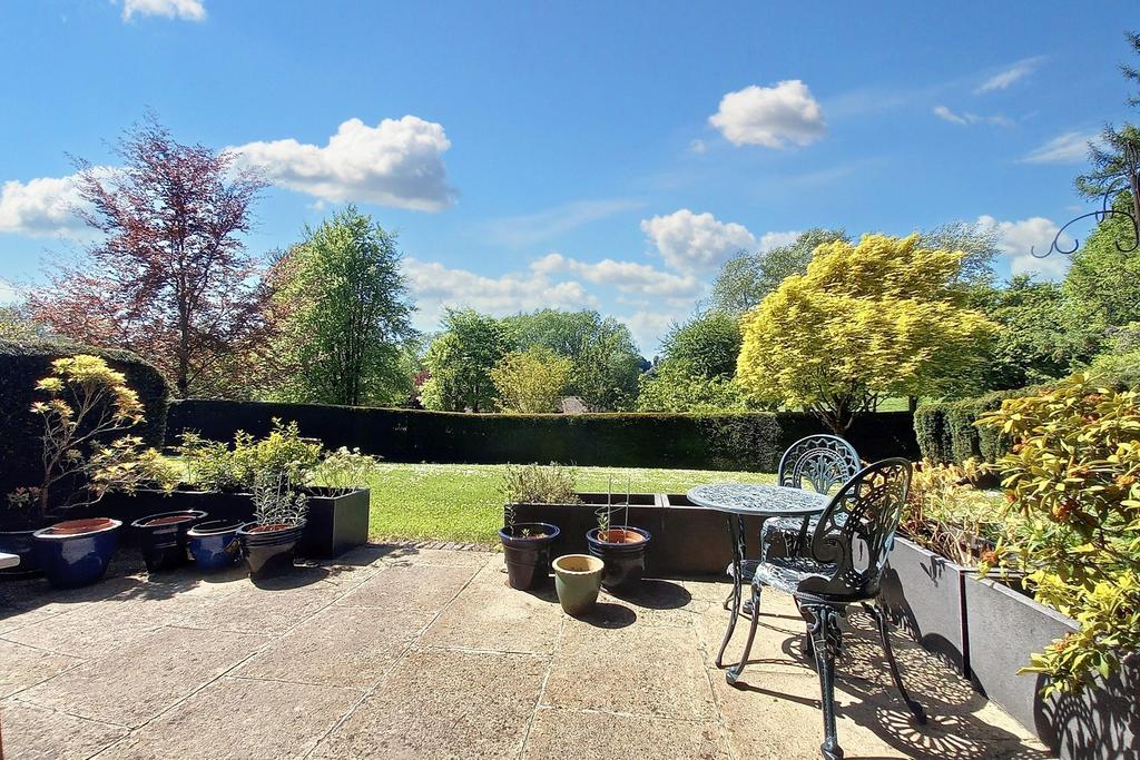 Headbourne Worthy 2 bed retirement property for sale - £350,000