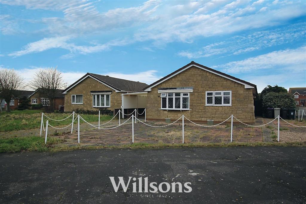 Martin Way, Winthorpe, Skegness 3 bed bungalow for sale - £230,000