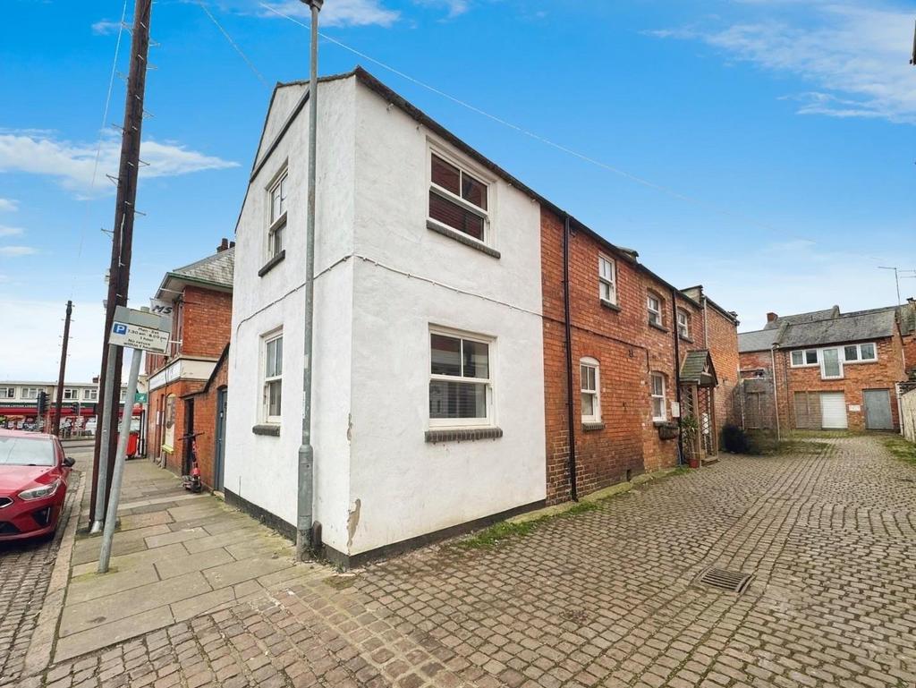 Manfield Road, Abington, Northampton NN1 2 bed end of terrace house for ...