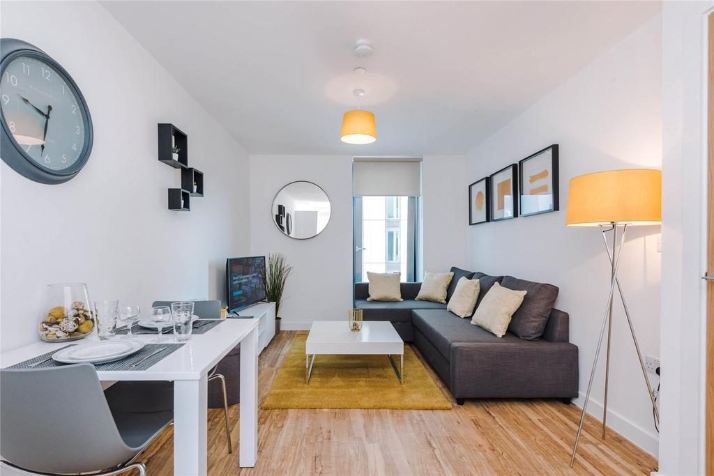 Media City, Michigan Point Tower B... 1 bed flat - £995 pcm (£230 pw)