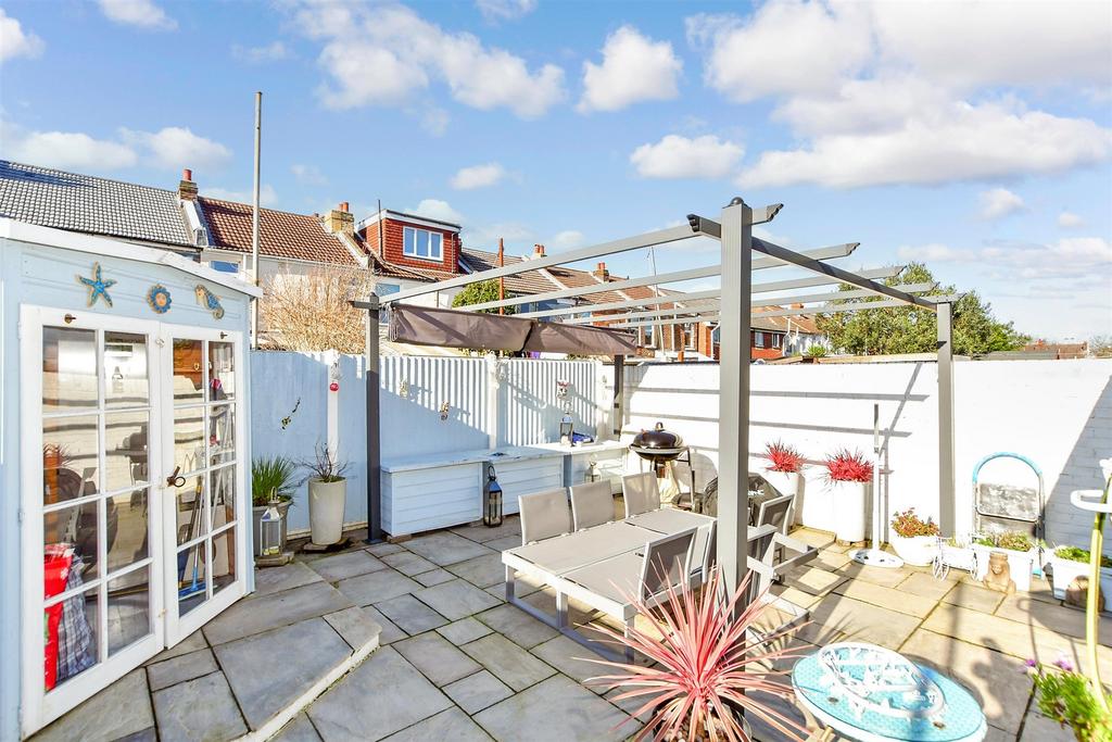 Minstead Road, Southsea, Hampshire 3 bed semi-detached house for sale ...