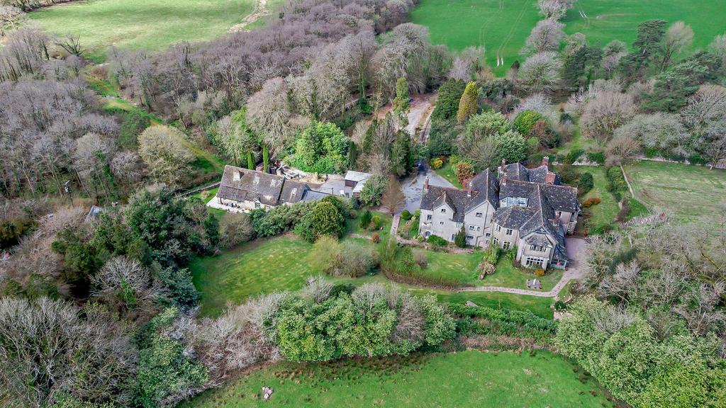 Derwydd Road, Ammanford SA18 14 bed detached house - £2,000,000