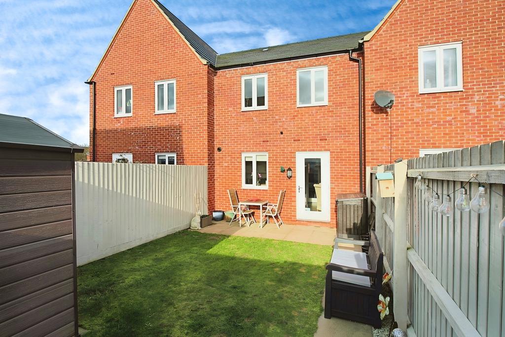 Linacre Crescent, Syston, LE7 2 bed terraced house for sale - £229,950