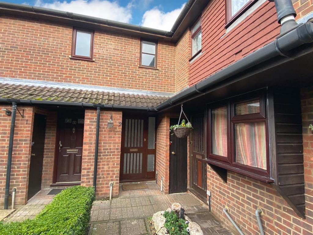 Berkeley Mews, Sandringham Court... 2 bed terraced house - £350,000