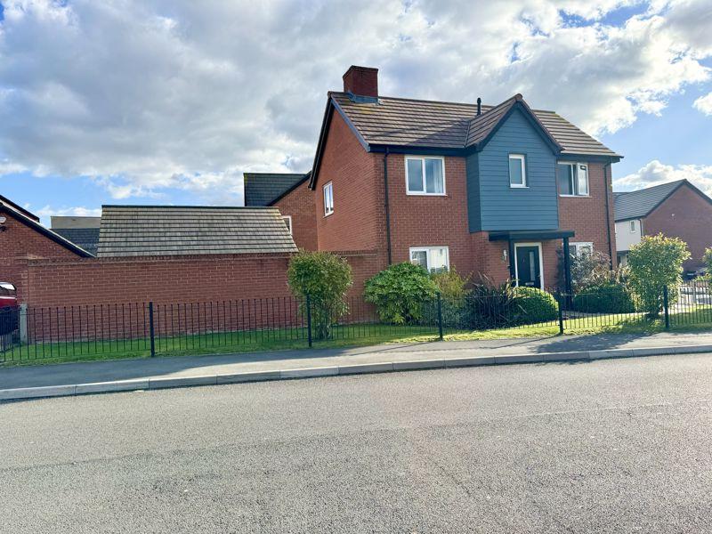 Pepper Drive, Ibstock LE67 3 bed detached house to rent - £1,250 pcm (£ ...