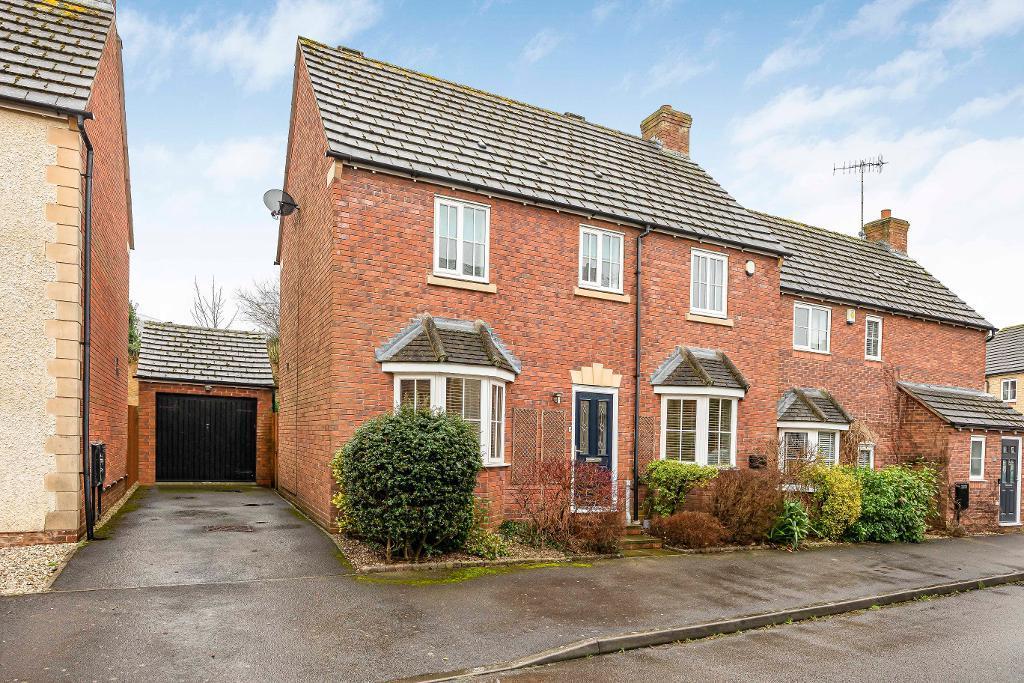 Dursley GL11 3 bed semi-detached house - £375,000
