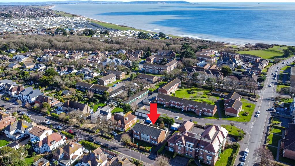 Stuart Road, Highcliffe... 2 bed apartment for sale - £389,950