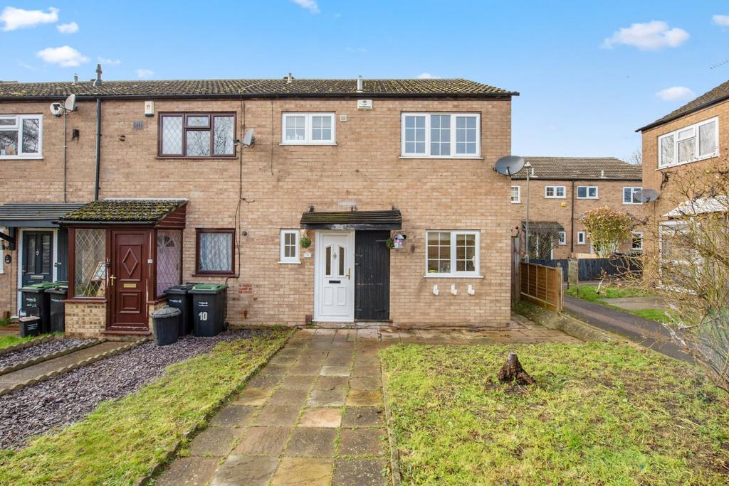 Abbots Field, Gravesend 3 bed end of terrace house for sale - £325,000