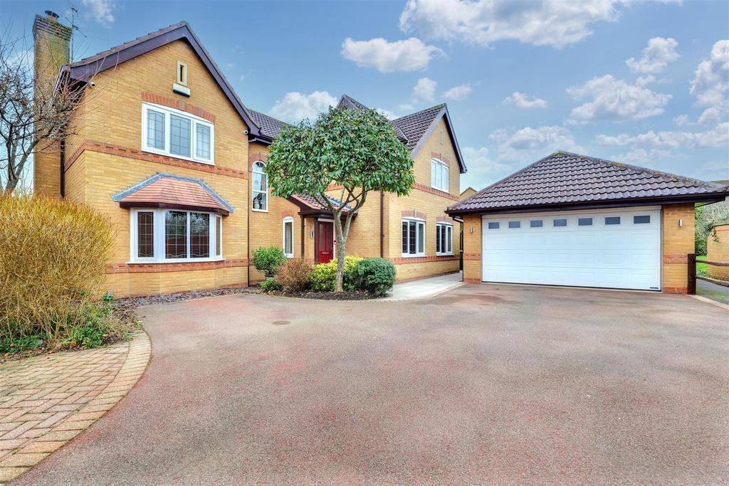 Poppy Close, Loughborough LE11 5 bed detached house for sale - £700,000