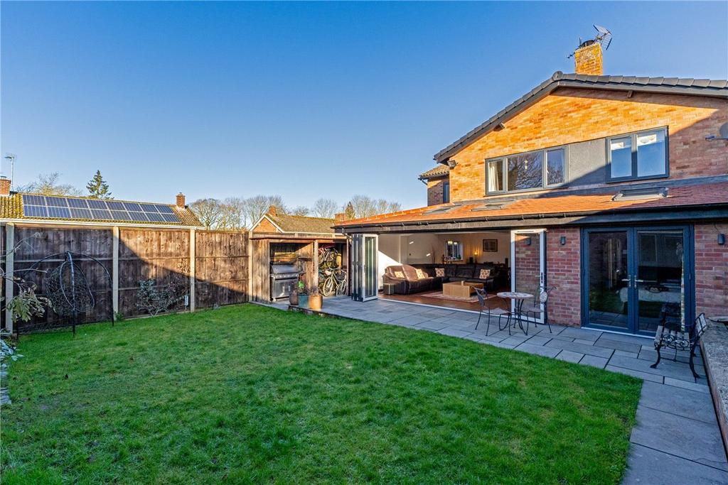 Millers Road, Toft, Cambridge, CB23 5 bed detached house - £800,000