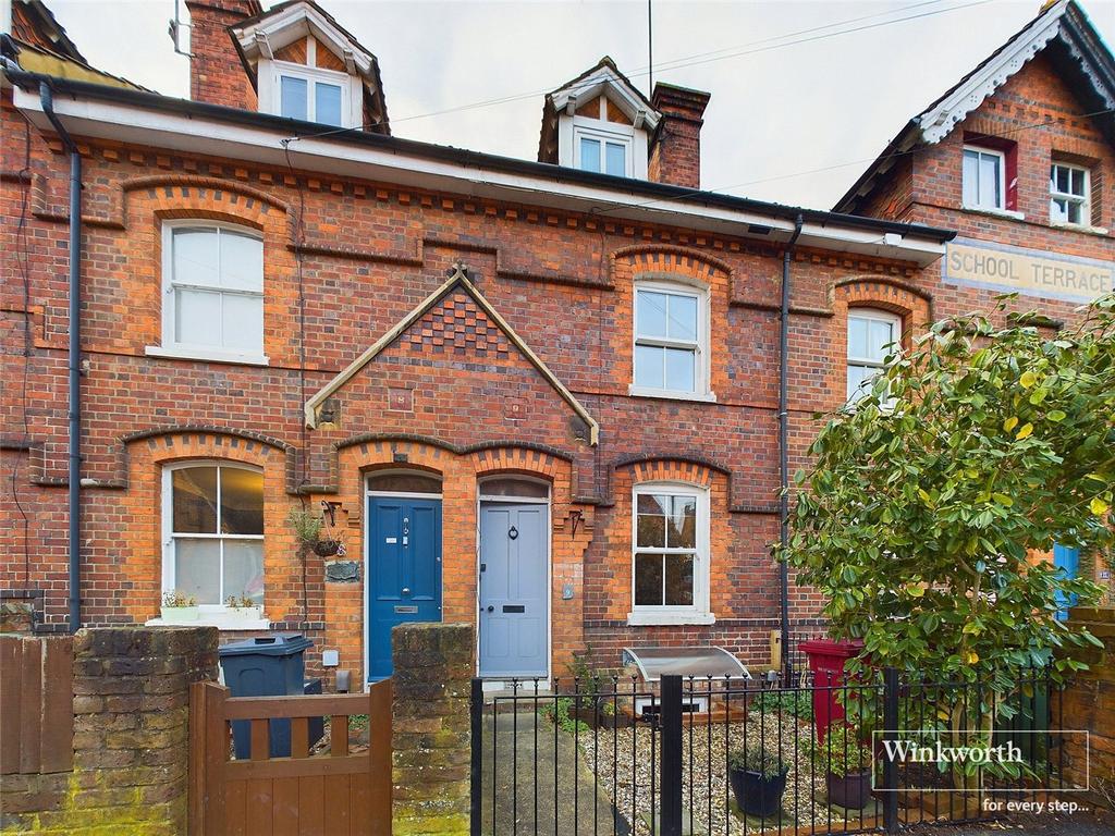 School Terrace, Reading, Berkshire, RG1 3 bed terraced house for sale ...