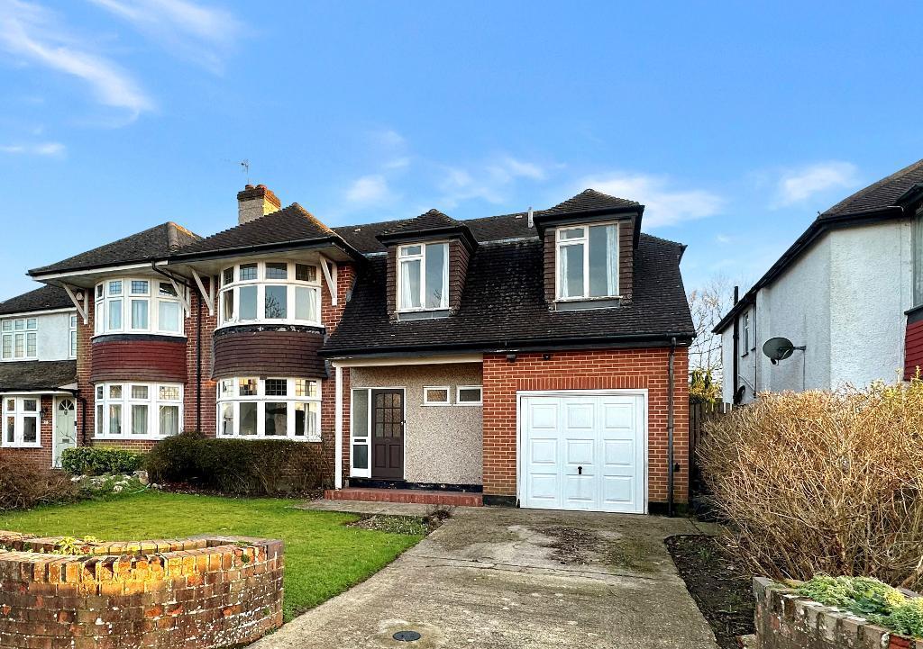 Lime Meadow Avenue, Sanderstead... 4 bed semi-detached house - £725,000