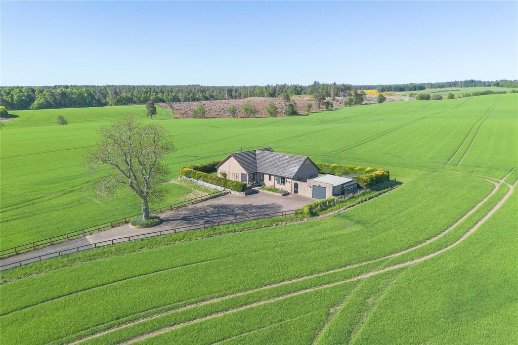 Farnell, Angus DD9 4 bed detached house - £350,000