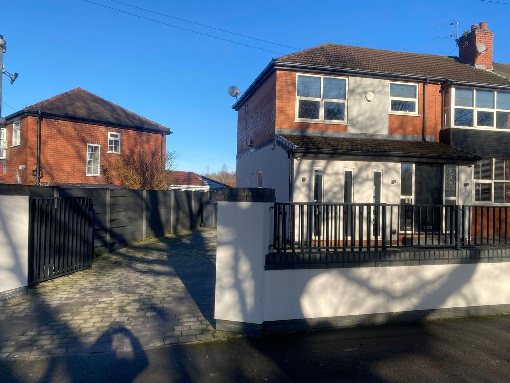 46 Chadderton Hall Road, Chadderton... 3 bed semi-detached house for ...