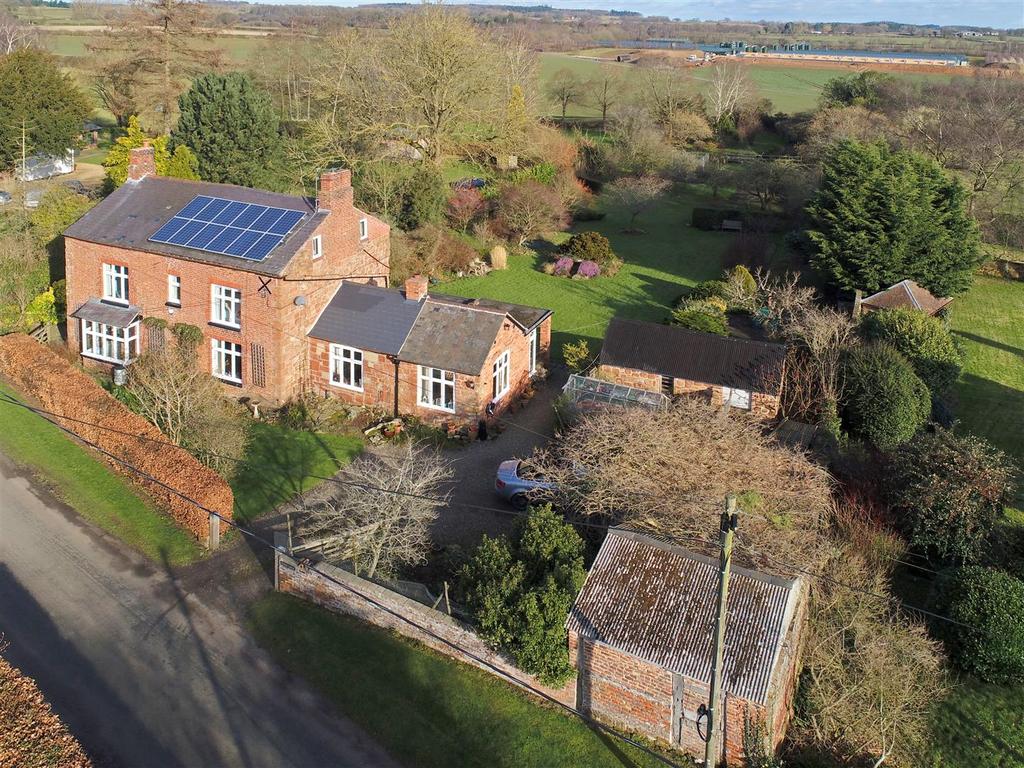 Kinton, Nesscliffe, Shrewsbury 5 bed detached house - £675,000