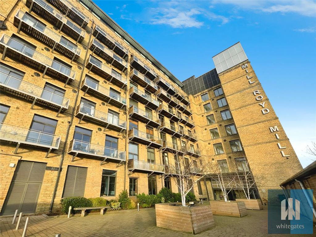 Millroyd Mill, Brighouse... 1 bed apartment - £725 pcm (£167 pw)
