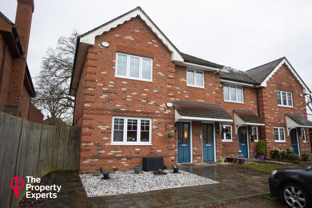 Barkham Place, Wokingham, RG41 2 bed maisonette for sale - £325,000