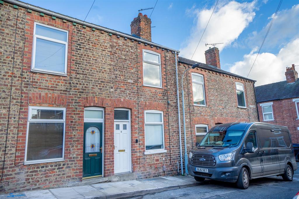 Ruby Street, York, YO23 1EE 2 bed terraced house - £1,100 pcm (£254 pw)