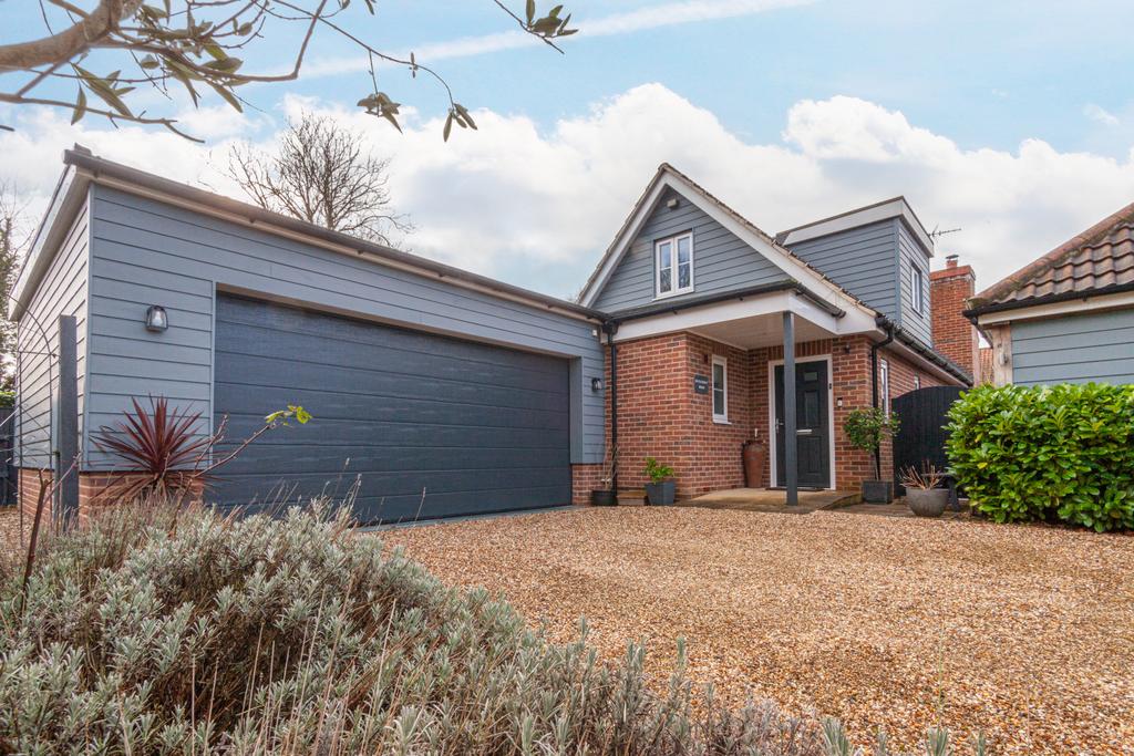 Byng Hall Road, Ufford, IP13 6EJ 3 bed detached house - £550,000