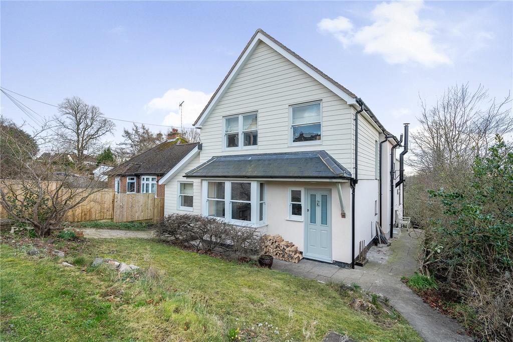 Larkfield Road, Farnham, Surrey, GU9 4 bed detached house for sale - £ ...