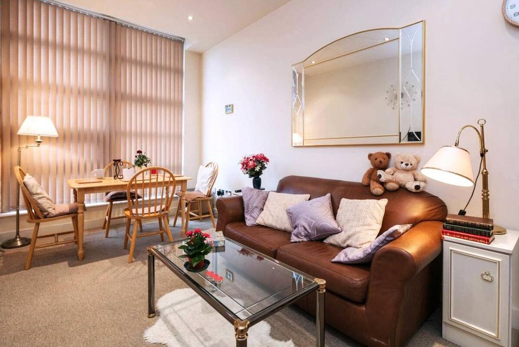 Hudson Building, Manchester M4 2 bed apartment - £190,000