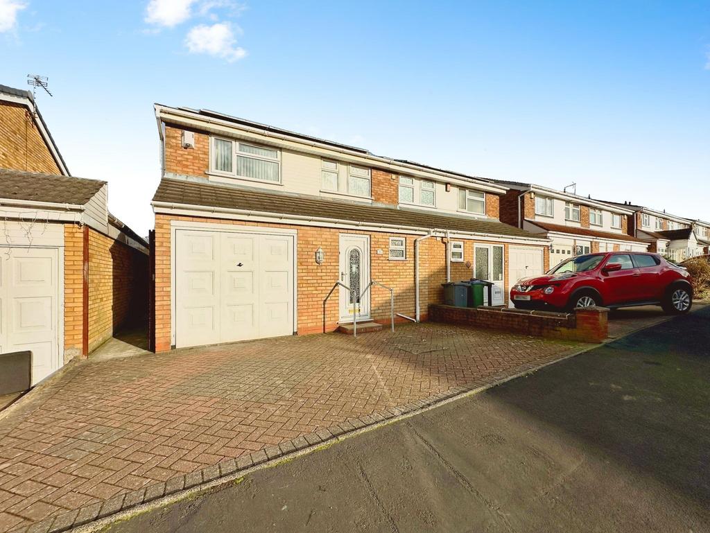 Francis Ward Close, West Bromwich B71 3 bed semi-detached house for ...