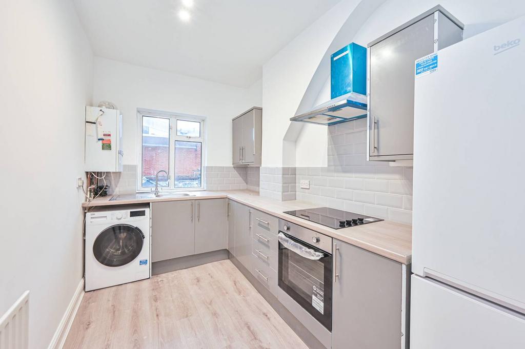 Brondesbury, Brondesbury, London, NW6 2 bed flat to rent - £2,124 pcm ...