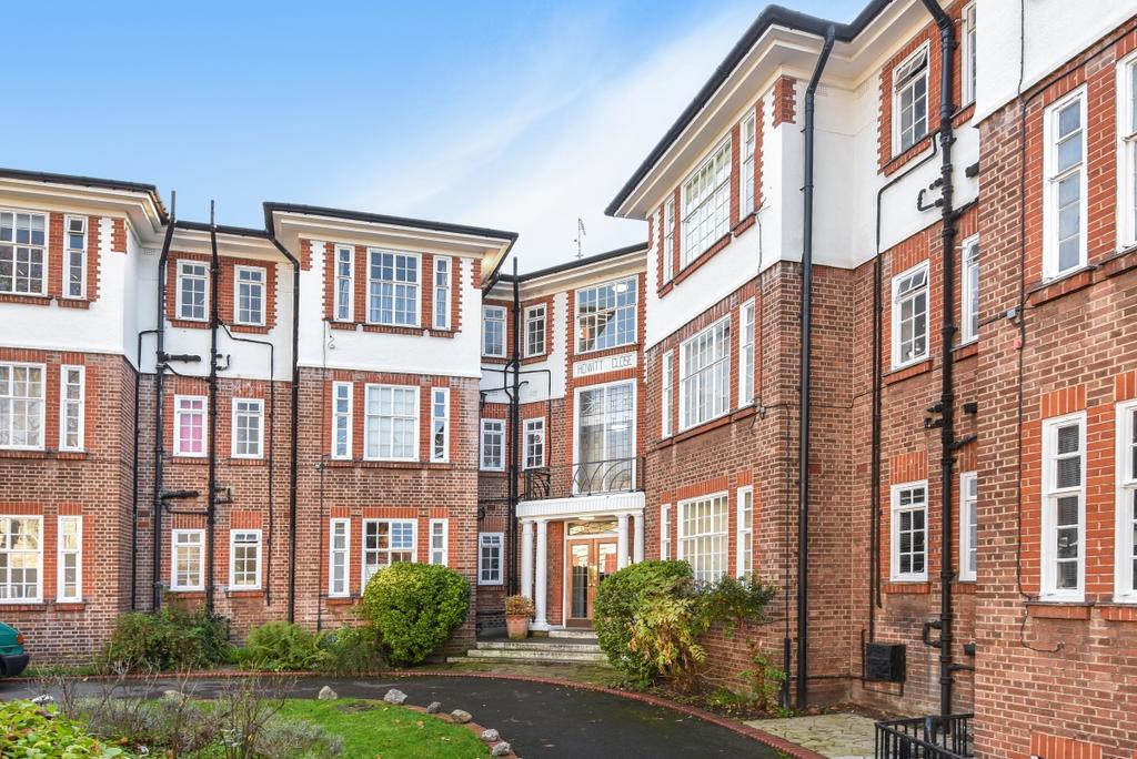 Howitt Road Belsize Park NW3 Studio - £1,600 pcm (£369 pw)