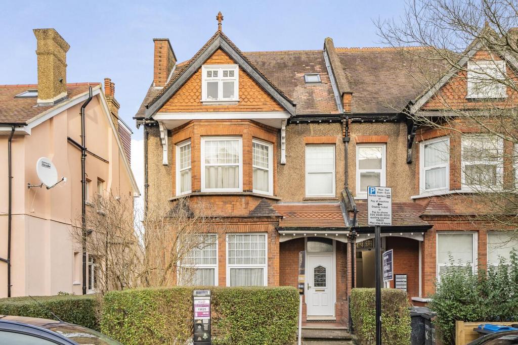 Upper Grove, South Norwood 2 bed flat for sale - £400,000