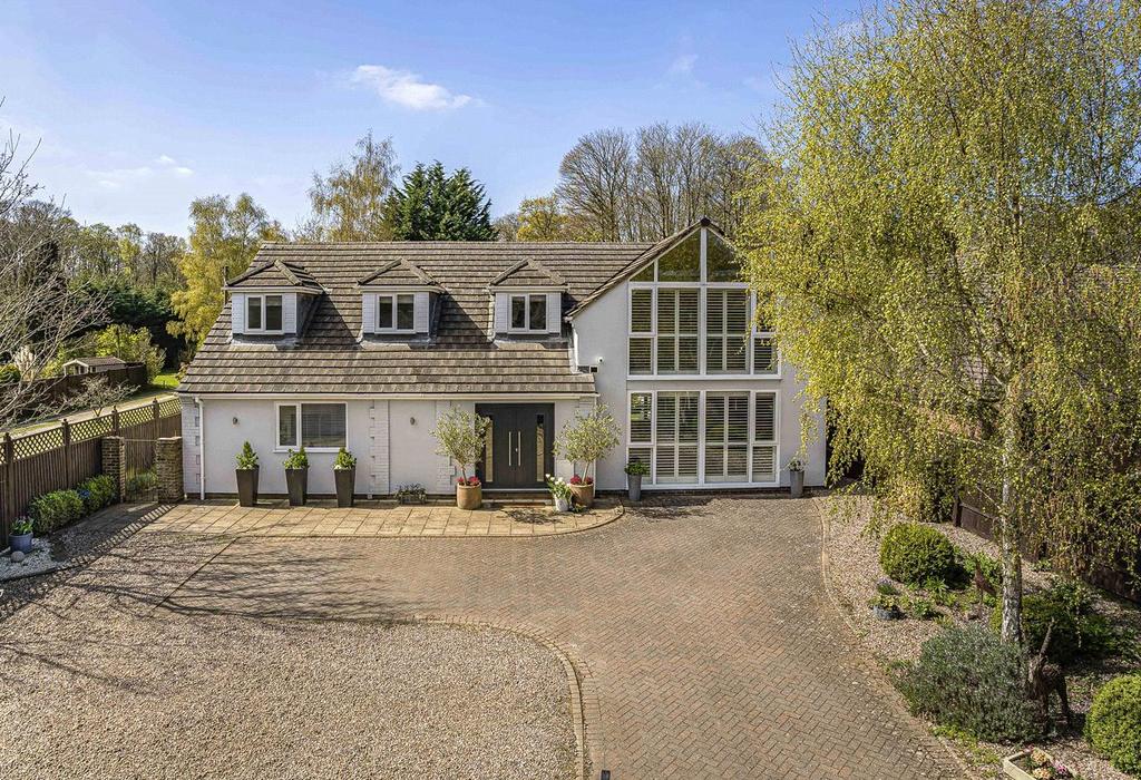 Ecton Lane, Sywell, Northamptonshire... 5 bed detached house for sale ...